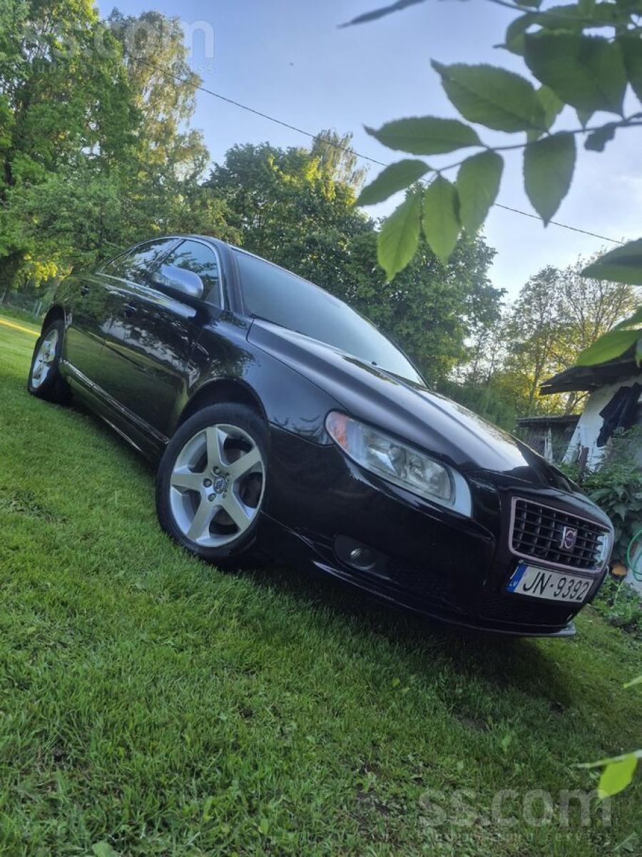Melns Volvo S80 2009 Bauska, ar dzinēja tilpumu 2.40 L un nobraukumu 281 tūkst. km par 3200 €, foto 1 vietnē AUTOMOTO.COM.LV