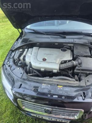 Melns Volvo S80 2009 Bauska, ar dzinēja tilpumu 2.40 L un nobraukumu 281 tūkst. km par 3200 €, foto 6 vietnē AUTOMOTO.COM.LV