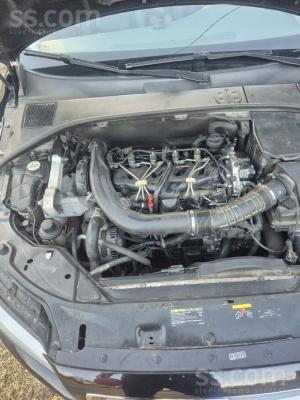 Melns Volvo S80 2009 Bauska, ar dzinēja tilpumu 2.40 L un nobraukumu 281 tūkst. km par 3200 €, foto 7 vietnē AUTOMOTO.COM.LV