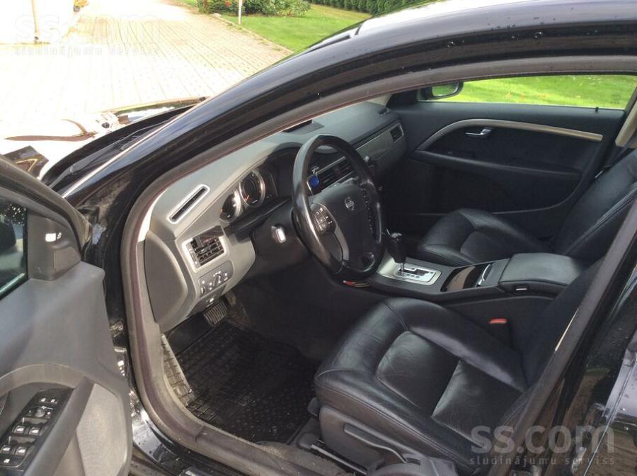 Black Volvo S80 2009 in Rezekne, with an engine capacity of 2.40 L and mileage of 325 thousand km for 5500 €, photo 10 on AUTOMOTO.COM.LV