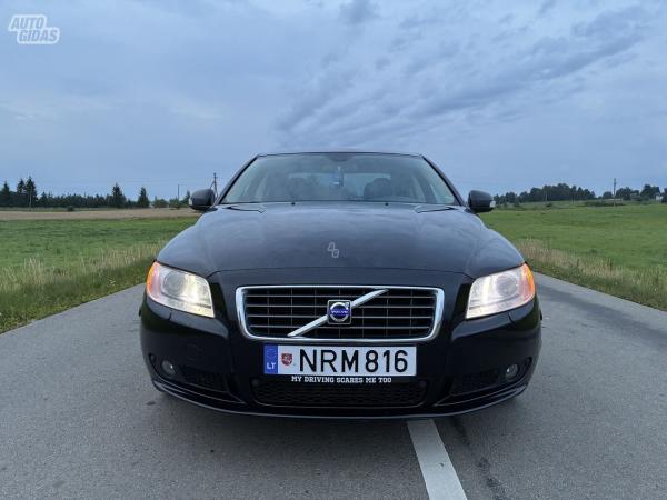 Melns Volvo S80 2009 Telšiai, ar dzinēja tilpumu 2.40 L un nobraukumu 390 tūkst. km par 2450 €, foto 2 vietnē AUTOMOTO.COM.LV