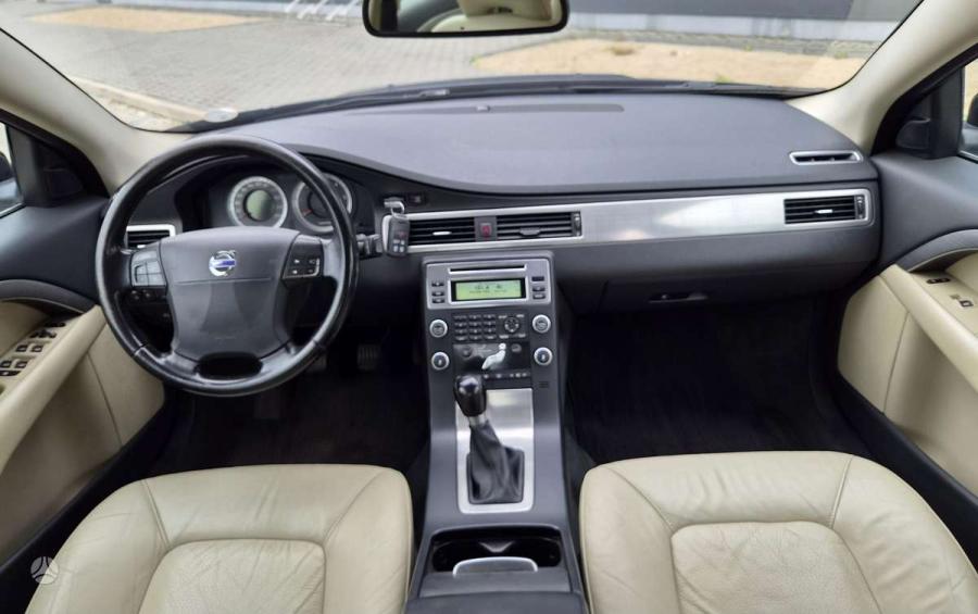 Melns Volvo S80 2009 Kupiškis, ar dzinēja tilpumu 2.40 L un nobraukumu 296 tūkst. km par 3500 €, foto 8 vietnē AUTOMOTO.COM.LV