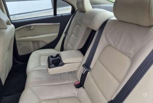 Melns Volvo S80 2009 Kupiškis, ar dzinēja tilpumu 2.40 L un nobraukumu 296 tūkst. km par 3500 €, foto 10 vietnē AUTOMOTO.COM.LV