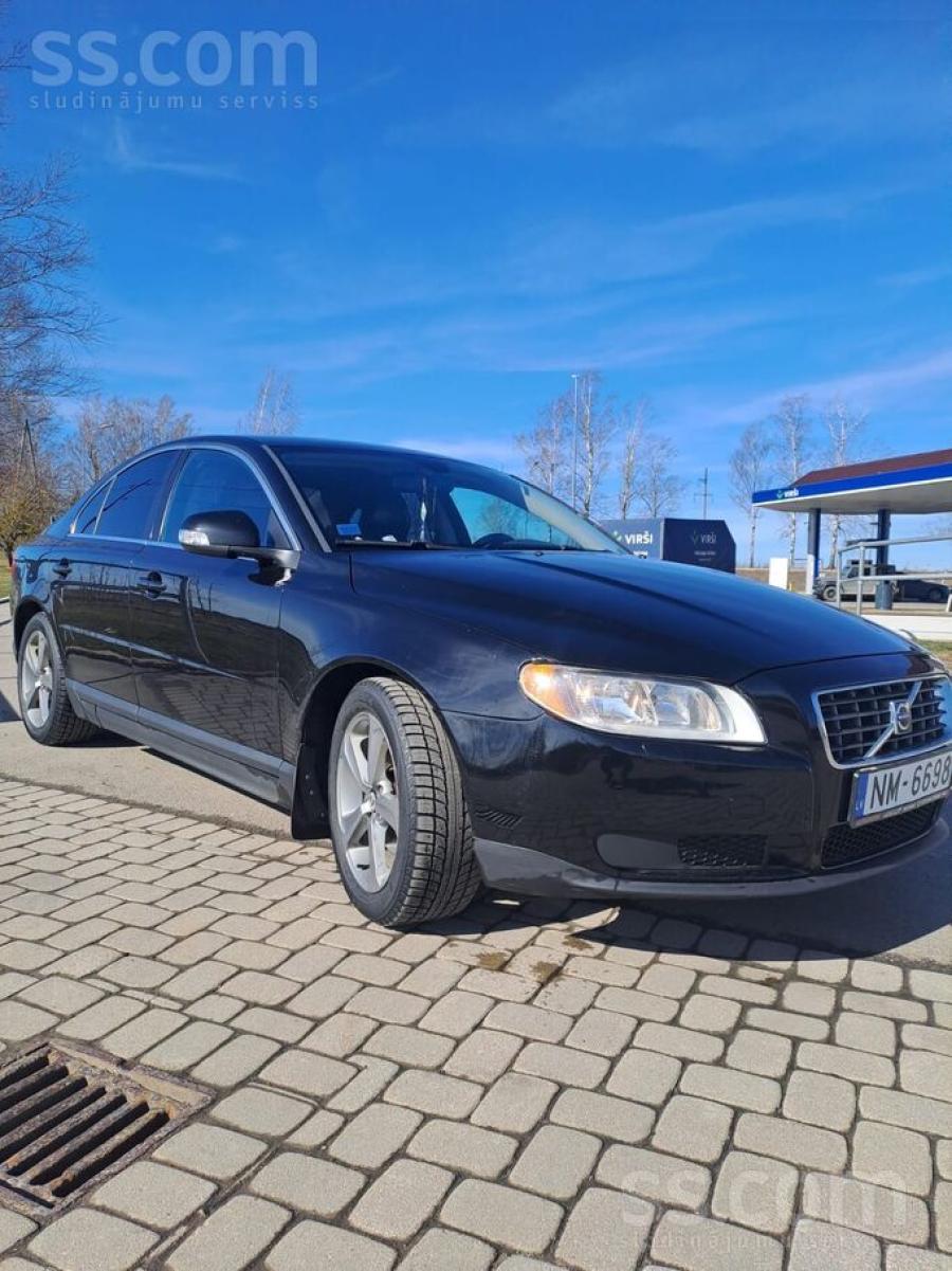 Melns Volvo S80 2009 Ludza, ar dzinēja tilpumu 2.40 L un nobraukumu 310 tūkst. km par 3800 €, foto 1 vietnē AUTOMOTO.COM.LV