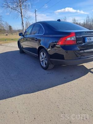 Melns Volvo S80 2009 Ludza, ar dzinēja tilpumu 2.40 L un nobraukumu 310 tūkst. km par 3800 €, foto 6 vietnē AUTOMOTO.COM.LV