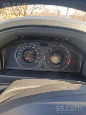 Melns Volvo S80 2009 Ludza, ar dzinēja tilpumu 2.40 L un nobraukumu 310 tūkst. km par 3800 €, foto 9 vietnē AUTOMOTO.COM.LV