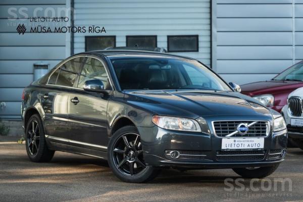 Black Volvo S80 2009 in Riga, with an engine capacity of 2.40 L and mileage of 315 thousand km for 2900 €, photo 8 on AUTOMOTO.COM.LV