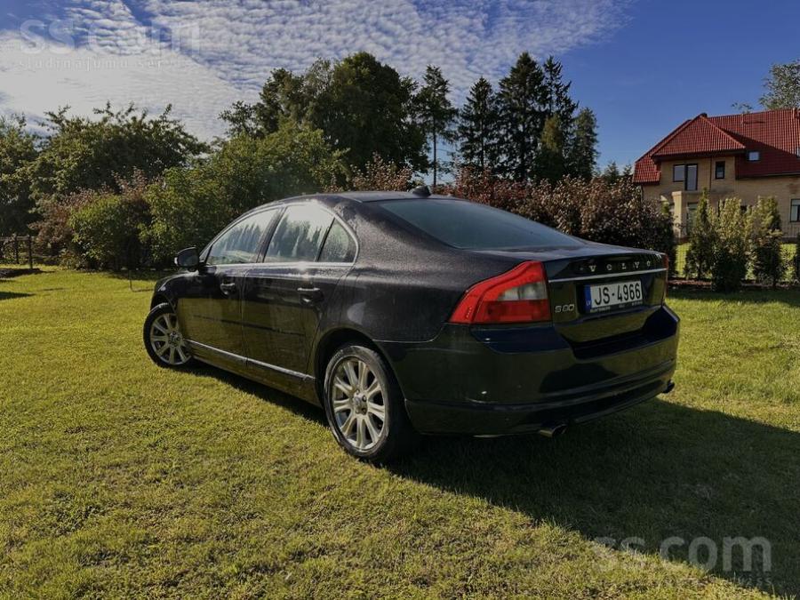 Black Volvo S80 2009 in Riga, with an engine capacity of 2.40 L and mileage of 338 thousand km for 4000 €, photo 3 on AUTOMOTO.COM.LV