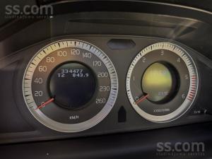 Black Volvo S80 2009 in Riga, with an engine capacity of 2.40 L and mileage of 338 thousand km for 4000 €, photo 5 on AUTOMOTO.COM.LV