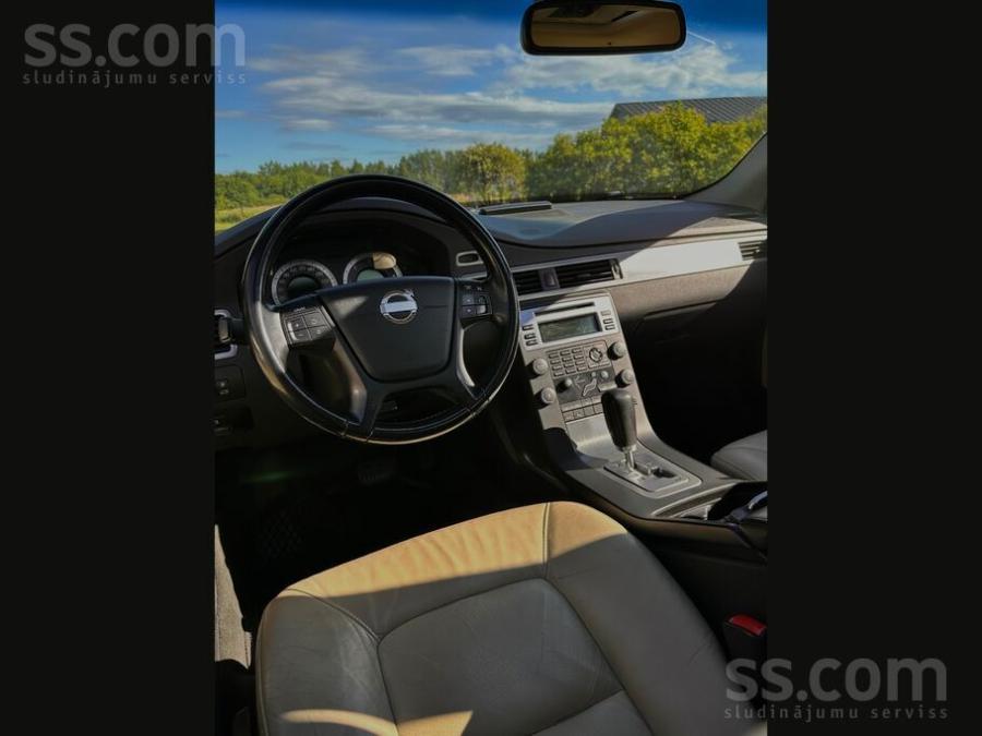 Black Volvo S80 2009 in Riga, with an engine capacity of 2.40 L and mileage of 338 thousand km for 4000 €, photo 15 on AUTOMOTO.COM.LV