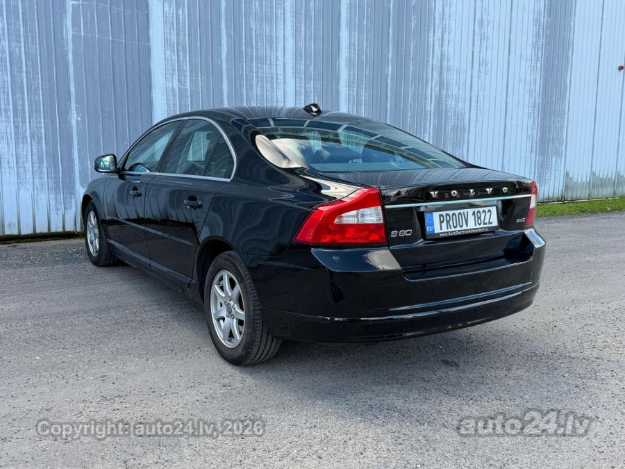 Black Volvo S80 2009 in Paide, with an engine capacity of 2.40 L and mileage of 257 thousand km for 7290 €, photo 6 on AUTOMOTO.COM.LV