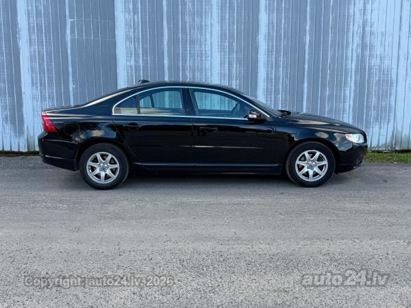 Melns Volvo S80 2009 Paide, ar dzinēja tilpumu 2.40 L un nobraukumu 257 tūkst. km par 7290 €, foto 7 vietnē AUTOMOTO.COM.LV