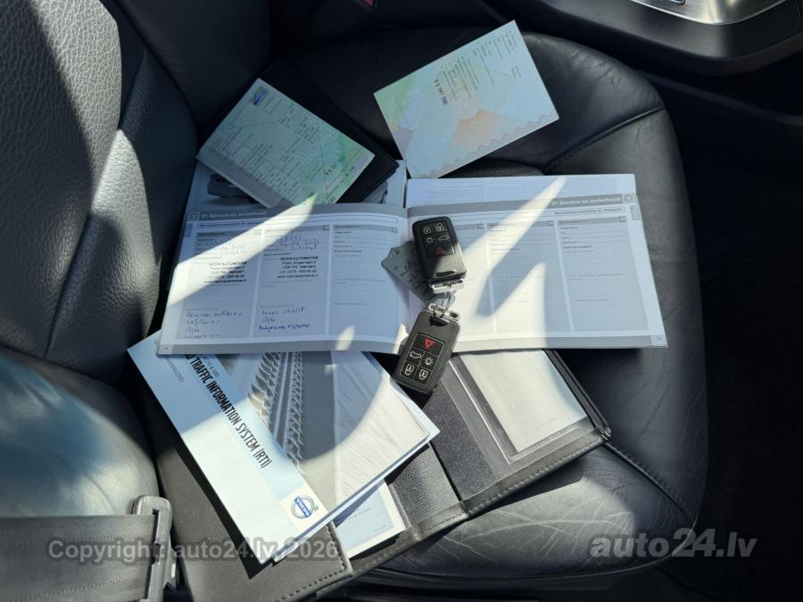 Black Volvo S80 2009 in Paide, with an engine capacity of 2.40 L and mileage of 257 thousand km for 7290 €, photo 22 on AUTOMOTO.COM.LV