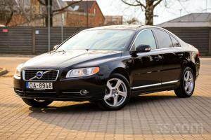 Black Volvo S80 2010 in Jelgava, with an engine capacity of 2.00 L and mileage of 0 thousand km for 10399 €, photo 1 on AUTOMOTO.COM.LV