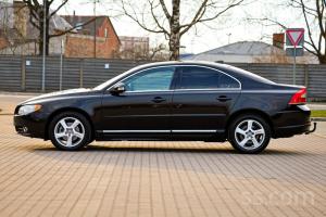 Black Volvo S80 2010 in Jelgava, with an engine capacity of 2.00 L and mileage of 0 thousand km for 10399 €, photo 8 on AUTOMOTO.COM.LV