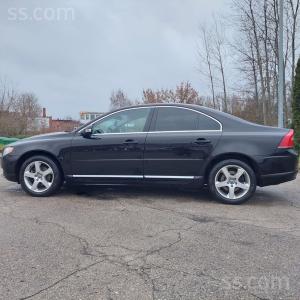 Black Volvo S80 2010 in Riga, with an engine capacity of 2.00 L and mileage of 0 thousand km for 4550 €, photo 5 on AUTOMOTO.COM.LV