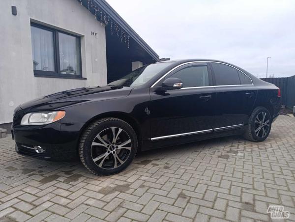 Melns Volvo S80 2010 Šauļi, ar dzinēja tilpumu 2.40 L un nobraukumu 314 tūkst. km par 6300 €, foto 1 vietnē AUTOMOTO.COM.LV