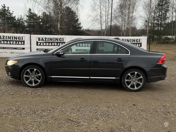 Black Volvo S80 2010 in Vilnius, with an engine capacity of 3.00 L and mileage of 241 thousand km for 5600 €, photo 9 on AUTOMOTO.COM.LV