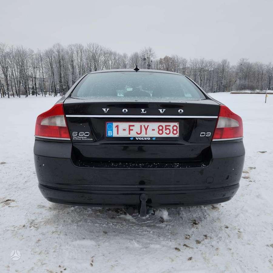 Black Volvo S80 2010 in Kaunas, with an engine capacity of 2.00 L and mileage of 265 thousand km for 5750 €, photo 6 on AUTOMOTO.COM.LV