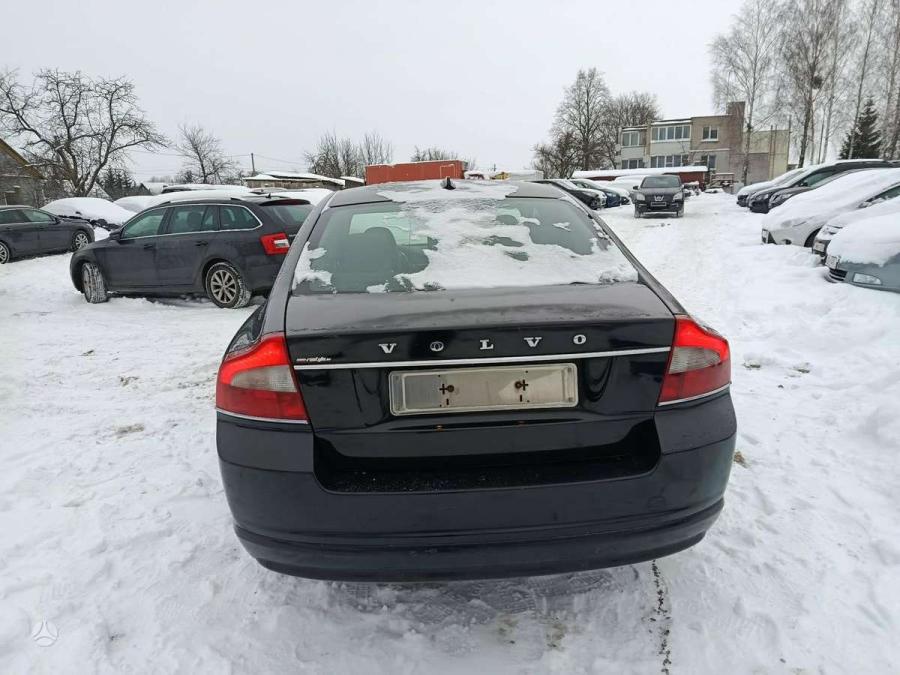 Melns Volvo S80 2010 Ukmergė, ar dzinēja tilpumu 2.00 L un nobraukumu 310 tūkst. km par 3450 €, foto 4 vietnē AUTOMOTO.COM.LV