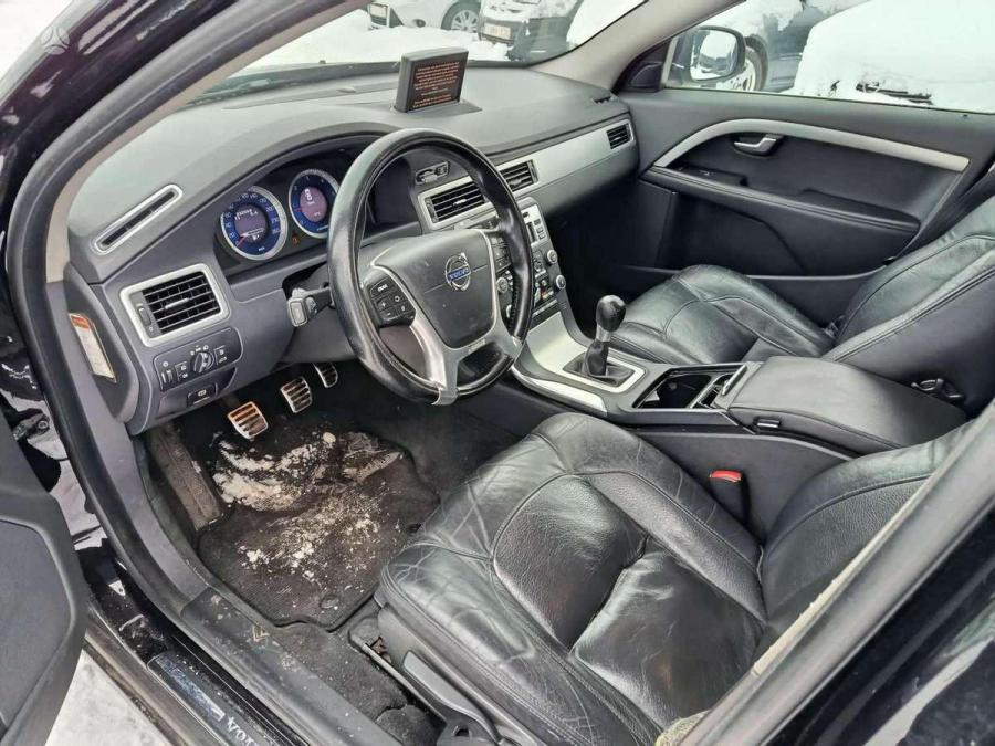 Melns Volvo S80 2010 Ukmergė, ar dzinēja tilpumu 2.00 L un nobraukumu 310 tūkst. km par 3450 €, foto 8 vietnē AUTOMOTO.COM.LV