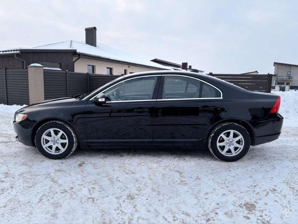 Black Volvo S80 2010 in Siauliai, with an engine capacity of 2.40 L and mileage of 231 thousand km for 3990 €, photo 5 on AUTOMOTO.COM.LV