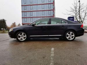 Black Volvo S80 2010 in Vilnius, with an engine capacity of 2.40 L and mileage of 380 thousand km for 4450 €, photo 11 on AUTOMOTO.COM.LV