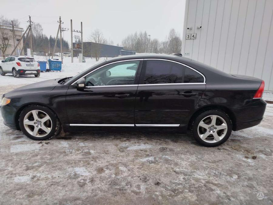 Black Volvo S80 2010 in Anyksciai, with an engine capacity of 2.00 L and mileage of 333 thousand km for 3500 €, photo 2 on AUTOMOTO.COM.LV
