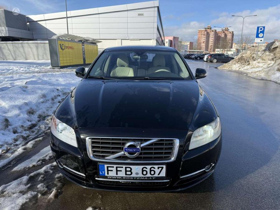 Melns Volvo S80 2010 Klaipėda, ar dzinēja tilpumu 2.40 L un nobraukumu 403 tūkst. km par 5200 €, foto 8 vietnē AUTOMOTO.COM.LV