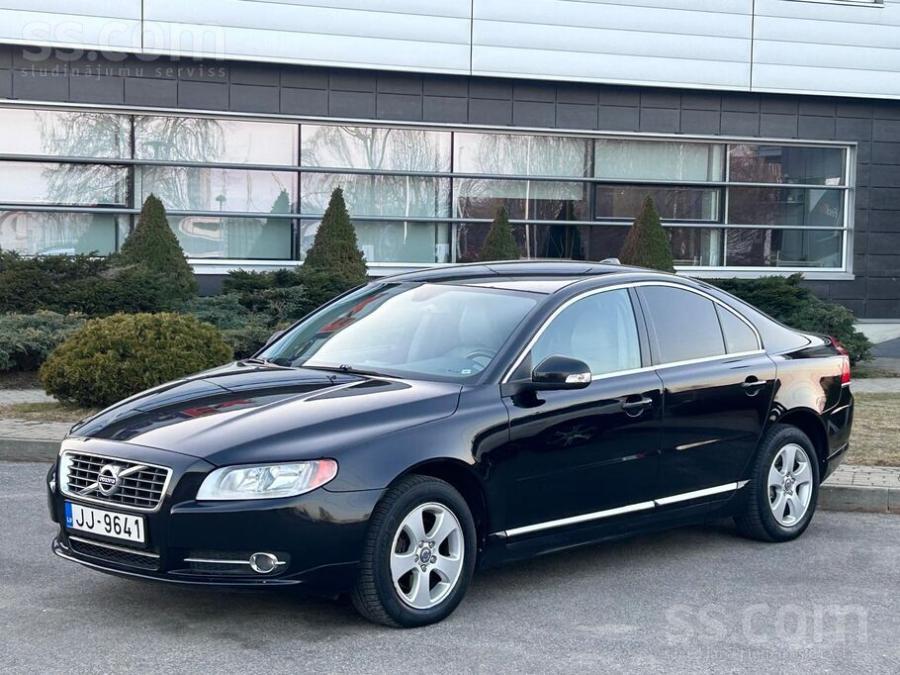 Melns Volvo S80 2010 Rīga, ar dzinēja tilpumu 2.00 L un nobraukumu 0 tūkst. km par 2950 €, foto 2 vietnē AUTOMOTO.COM.LV