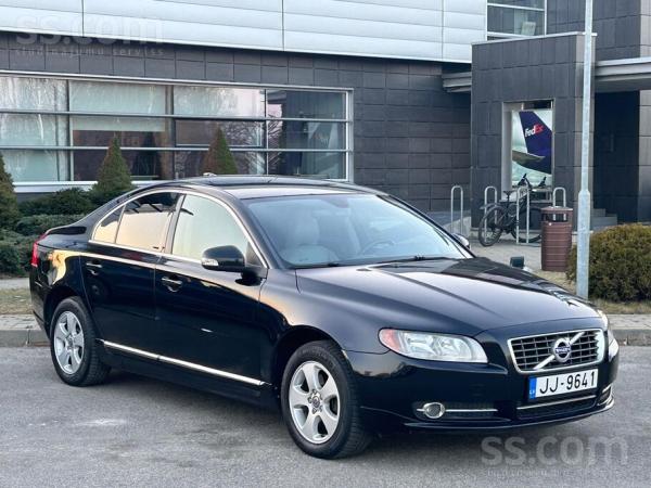 Black Volvo S80 2010 in Riga, with an engine capacity of 2.00 L and mileage of 0 thousand km for 2950 €, photo 6 on AUTOMOTO.COM.LV