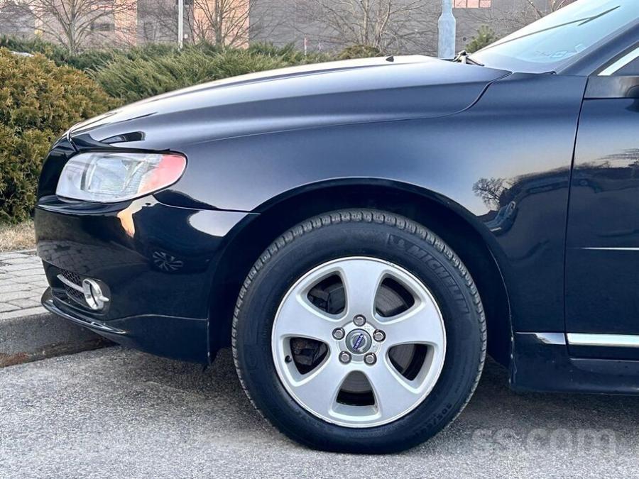 Melns Volvo S80 2010 Rīga, ar dzinēja tilpumu 2.00 L un nobraukumu 0 tūkst. km par 2950 €, foto 19 vietnē AUTOMOTO.COM.LV