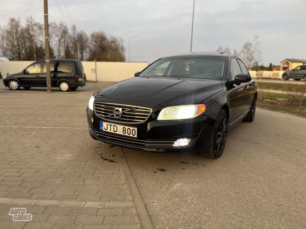 Melns Volvo S80 2010 Kauņa, ar dzinēja tilpumu 3.20 L un nobraukumu 239 tūkst. km par 5000 €, foto 1 vietnē AUTOMOTO.COM.LV
