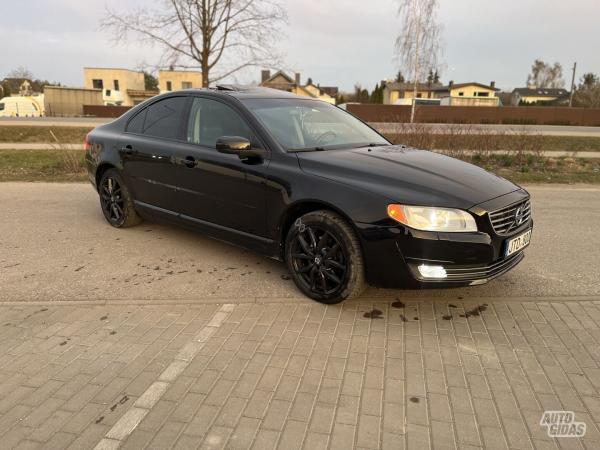 Melns Volvo S80 2010 Kauņa, ar dzinēja tilpumu 3.20 L un nobraukumu 239 tūkst. km par 5000 €, foto 3 vietnē AUTOMOTO.COM.LV