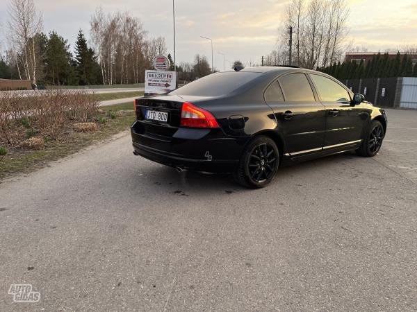 Melns Volvo S80 2010 Kauņa, ar dzinēja tilpumu 3.20 L un nobraukumu 239 tūkst. km par 5000 €, foto 4 vietnē AUTOMOTO.COM.LV