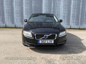 Black Volvo S80 2010 in Paide, with an engine capacity of 2.40 L and mileage of 228 thousand km for 7490 €, photo 4 on AUTOMOTO.COM.LV