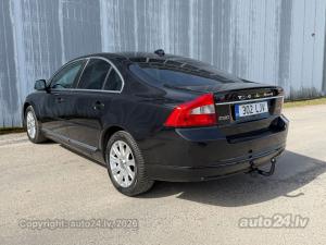 Black Volvo S80 2010 in Paide, with an engine capacity of 2.40 L and mileage of 228 thousand km for 7490 €, photo 6 on AUTOMOTO.COM.LV