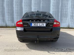 Black Volvo S80 2010 in Paide, with an engine capacity of 2.40 L and mileage of 228 thousand km for 7490 €, photo 8 on AUTOMOTO.COM.LV