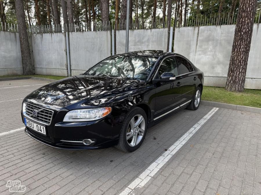 Black Volvo S80 2010 in Alytus, with an engine capacity of 2.40 L and mileage of 624 thousand km for 3600 €, photo 1 on AUTOMOTO.COM.LV
