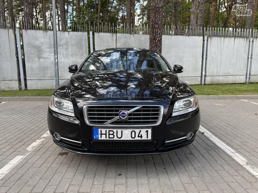 Black Volvo S80 2010 in Alytus, with an engine capacity of 2.40 L and mileage of 624 thousand km for 3600 €, photo 9 on AUTOMOTO.COM.LV