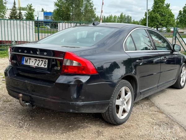 Melns Volvo S80 2010 Rīga, ar dzinēja tilpumu 2.00 L un nobraukumu 34 tūkst. km par 2150 €, foto 4 vietnē AUTOMOTO.COM.LV