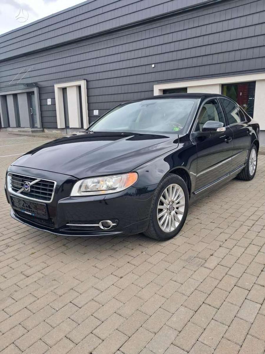 Melns Volvo S80 2010 Kauņa, ar dzinēja tilpumu 2.40 L un nobraukumu 320 tūkst. km par 4950 €, foto 1 vietnē AUTOMOTO.COM.LV