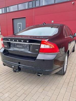 Melns Volvo S80 2010 Kauņa, ar dzinēja tilpumu 2.40 L un nobraukumu 320 tūkst. km par 4950 €, foto 18 vietnē AUTOMOTO.COM.LV