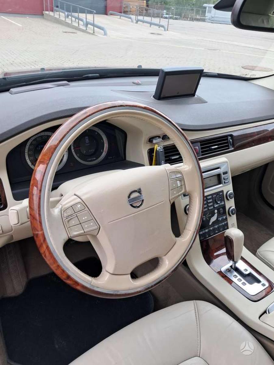Melns Volvo S80 2010 Kauņa, ar dzinēja tilpumu 2.40 L un nobraukumu 320 tūkst. km par 4950 €, foto 22 vietnē AUTOMOTO.COM.LV