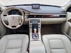 Melns Volvo S80 2010 Kauņa, ar dzinēja tilpumu 2.40 L un nobraukumu 320 tūkst. km par 4950 €, foto 24 vietnē AUTOMOTO.COM.LV