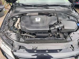 Melns Volvo S80 2010 Kauņa, ar dzinēja tilpumu 2.40 L un nobraukumu 320 tūkst. km par 4950 €, foto 33 vietnē AUTOMOTO.COM.LV
