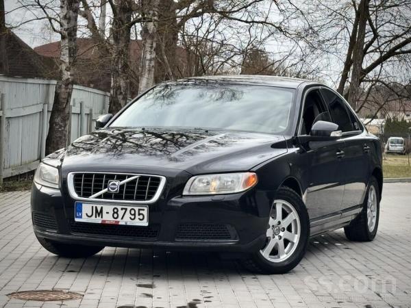 Black Volvo S80 2010 in Riga, with an engine capacity of 2.00 L and mileage of 336 thousand km for 3300 €, photo 1 on AUTOMOTO.COM.LV