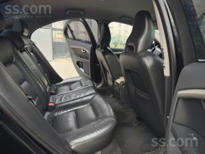 Melns Volvo S80 2010 Rīga, ar dzinēja tilpumu 2.00 L un nobraukumu 336 tūkst. km par 3300 €, foto 10 vietnē AUTOMOTO.COM.LV