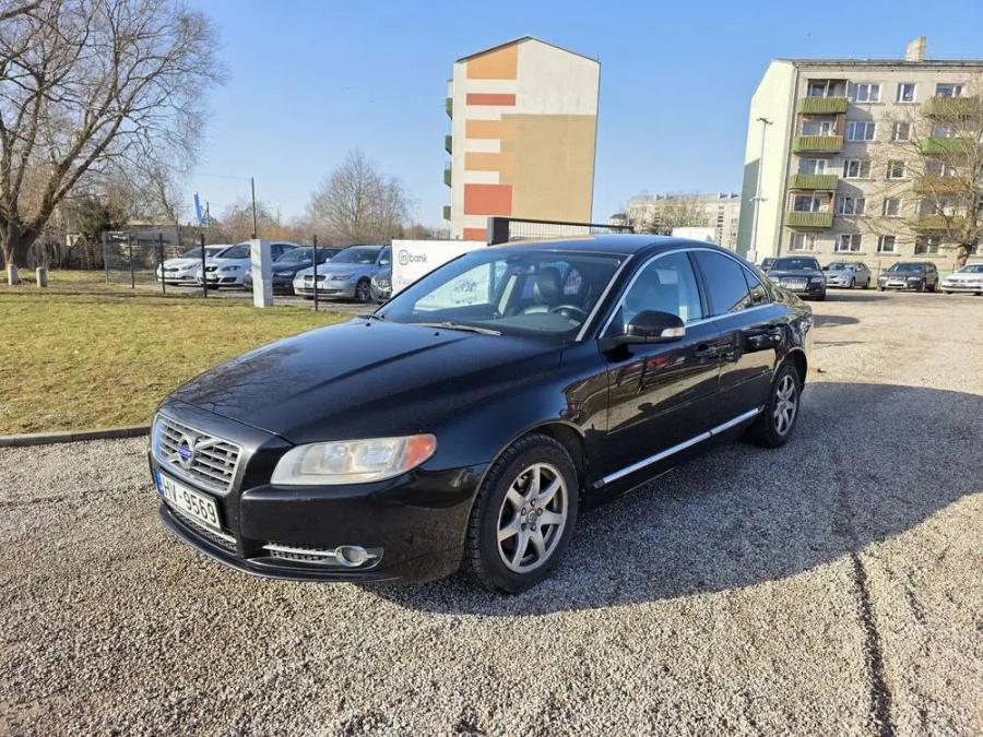 Melns Volvo S80 2010 Ventspils, ar dzinēja tilpumu 2.00 L un nobraukumu 223 tūkst. km par 4390 €, foto 1 vietnē AUTOMOTO.COM.LV