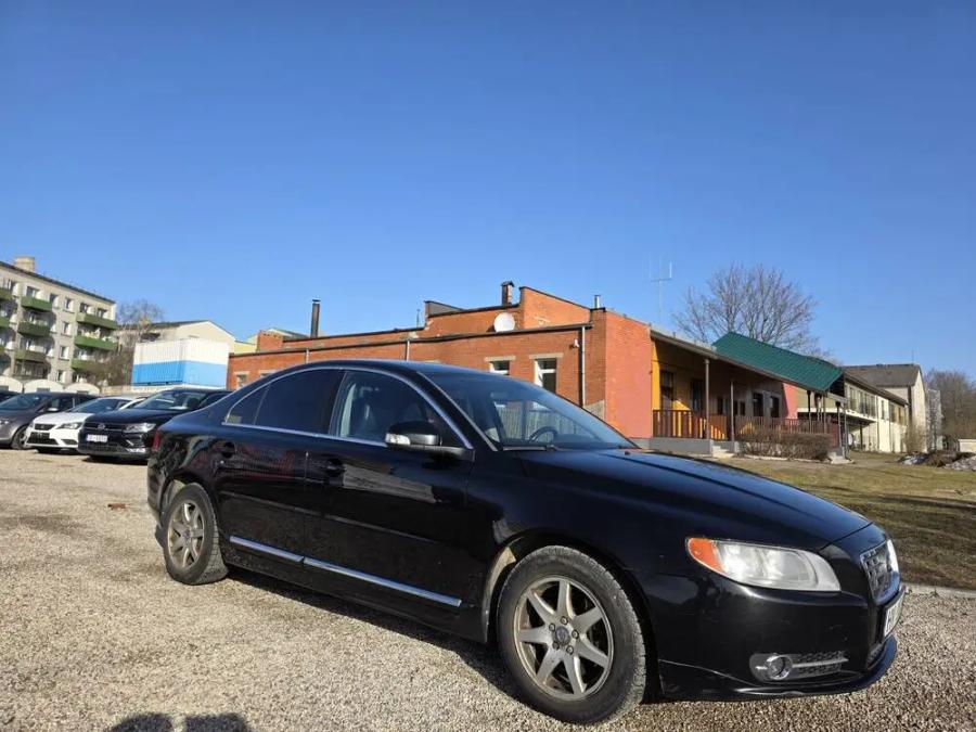 Melns Volvo S80 2010 Ventspils, ar dzinēja tilpumu 2.00 L un nobraukumu 223 tūkst. km par 4390 €, foto 6 vietnē AUTOMOTO.COM.LV